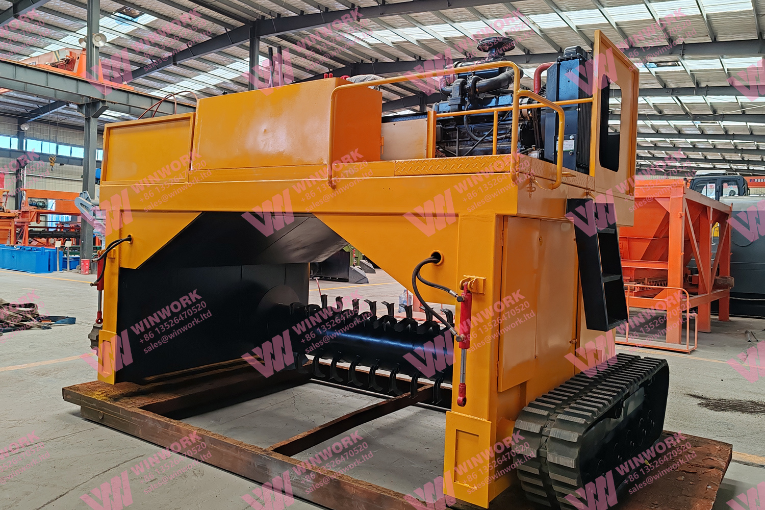 Crawler Compost Turner - WINWORK MACHINERY